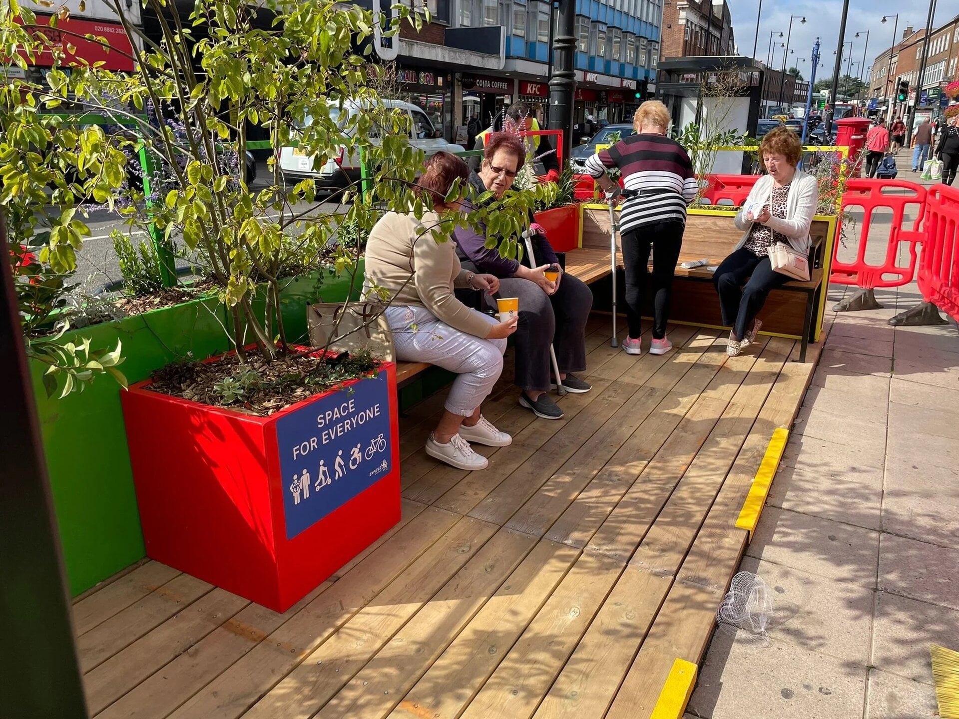 UK’s First Solar Powered Green Roof Parklet for Enfield