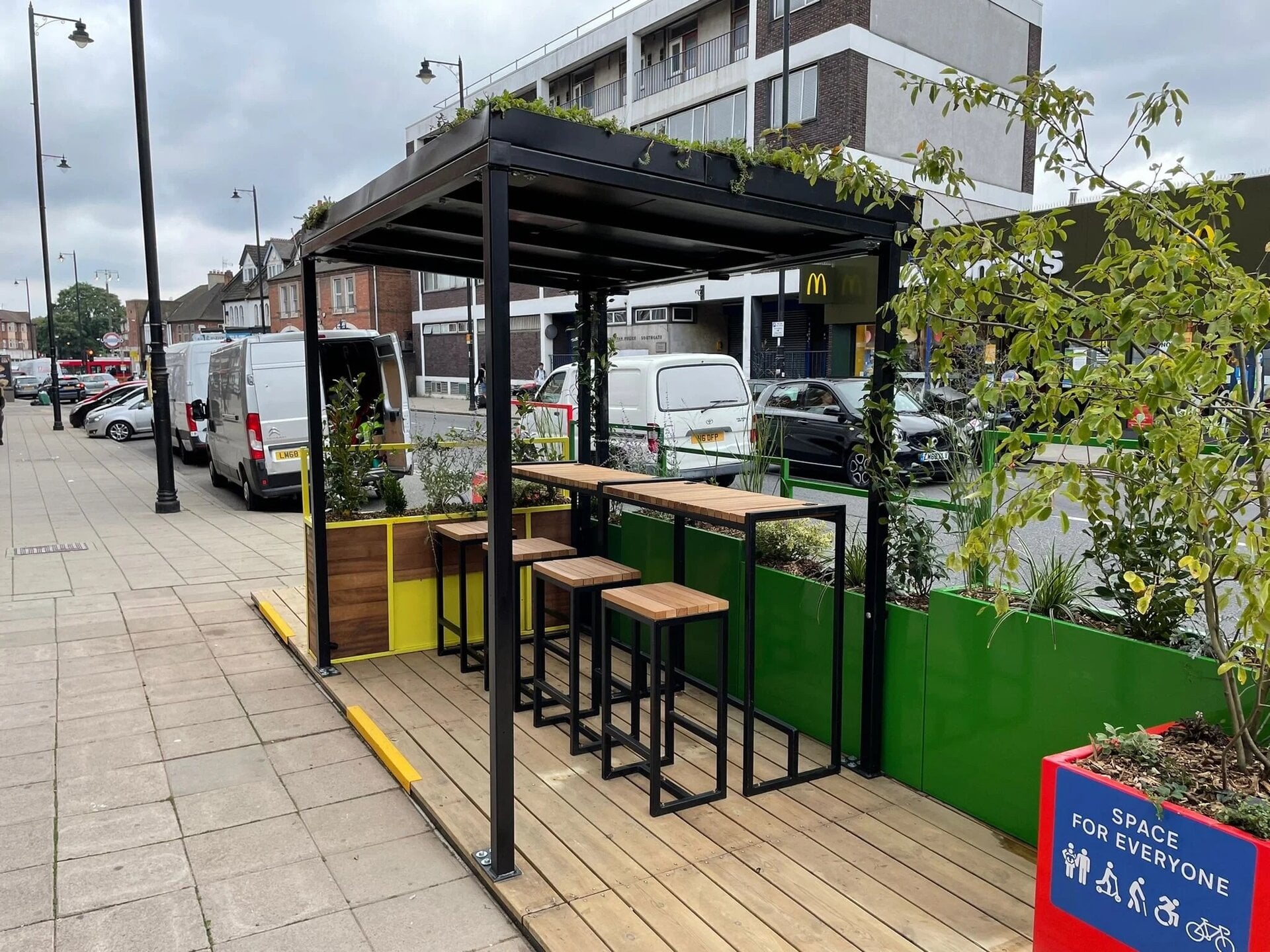 UK’s First Solar Powered Green Roof Parklet for Enfield